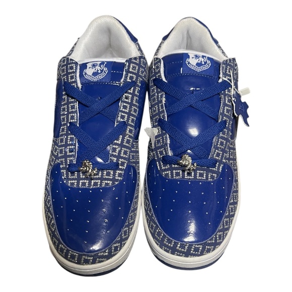 Vlado | Shoes | Vlado Square Dot Sneaker | Poshmark
